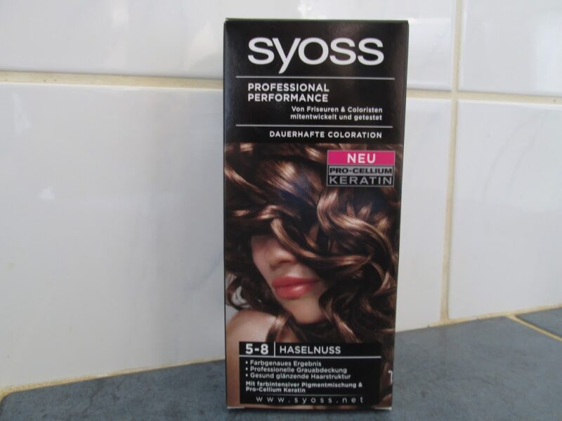 Haarfarbe: Syoss Haselnuss - Bezaubernde Nana